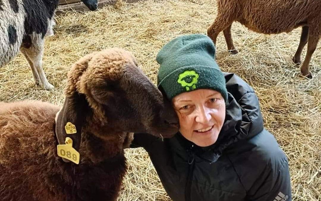 Gerhild mit Bergschaf - SHOAFbauer Onlineshop
